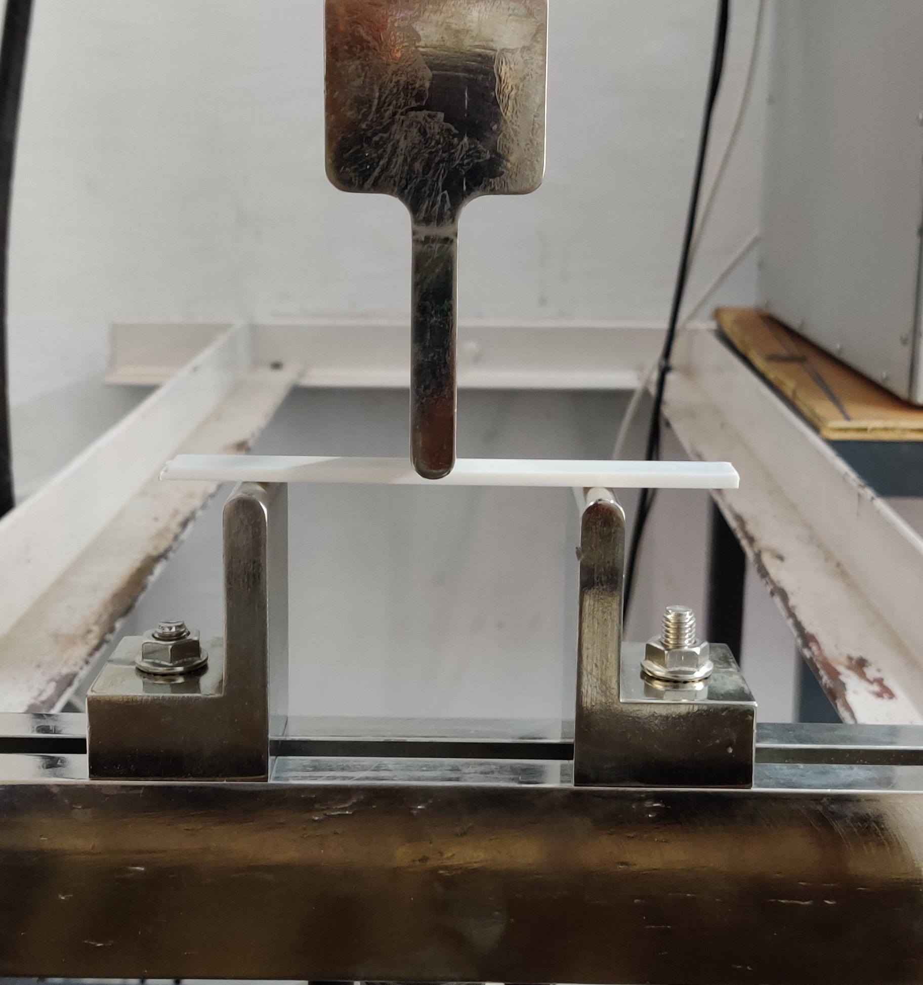 3-Point vs 4-Point Bend Tests on Composite Materials: Key Differences ...